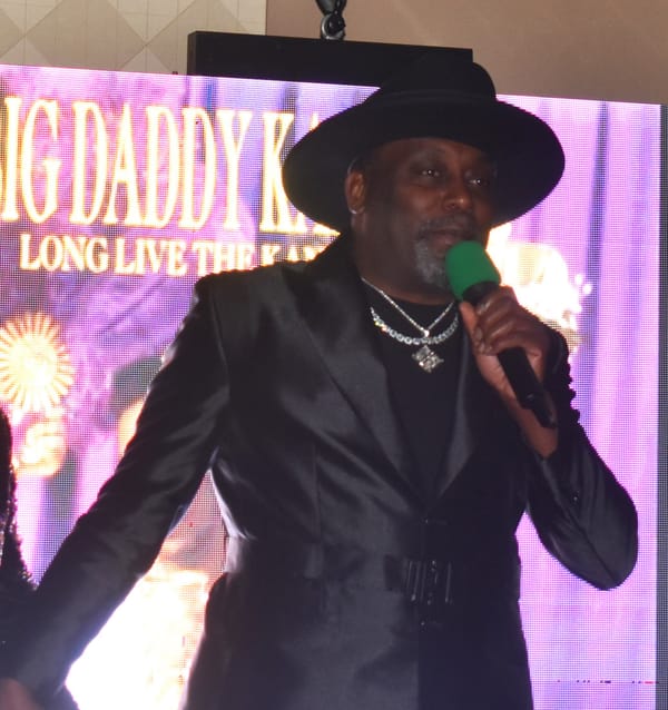 Big Daddy Kane Warms Up The Black Friday Stage at The Double Tree ...
